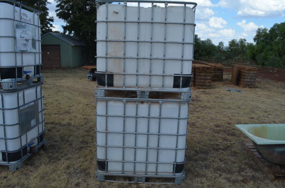 Lot 181 - 1000L Pod x 2 | AuctionsPlus