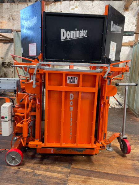 Lot 23 - Dominator Hydraulic Wool Press | AuctionsPlus