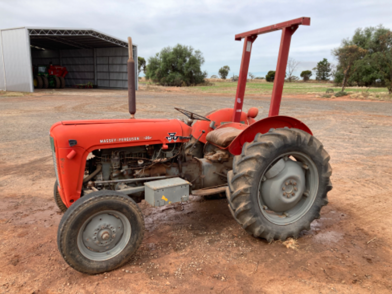 Lot 24 - Massey Ferguson FE35 tractor | AuctionsPlus