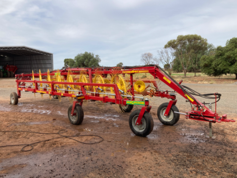 Lot 6 - 2008 Sitrex hay rake Magnum MK 14-16 | AuctionsPlus