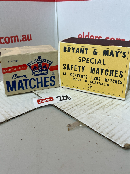 Lot 206 - 2x Full match packets | AuctionsPlus