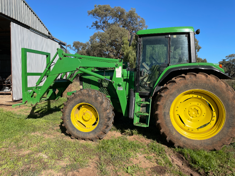 Lot 18 - JD 6800 TRACTOR | AuctionsPlus