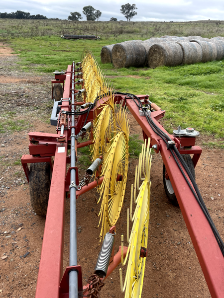 Lot 65 - Sitrex hay rake | AuctionsPlus