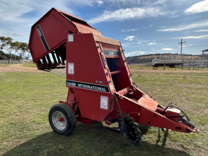 Lot 90 - Case 8420 4ft Round Baler | AuctionsPlus