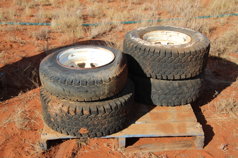 Lot 37 - 4 Sunraysia Rims and Tyres | AuctionsPlus