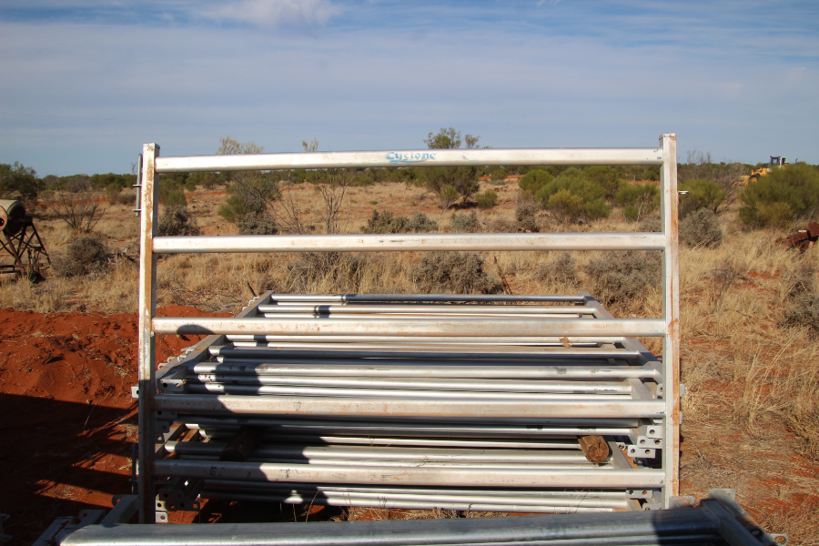 Lot 11 - Cyclone cattle panels | AuctionsPlus