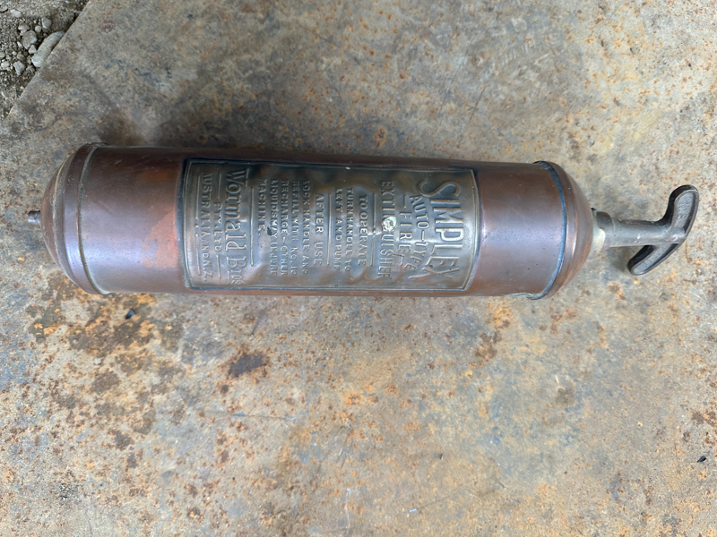 Lot 9 - Vintage Simplex Auto Fire Extinguisher. Wormald | AuctionsPlus
