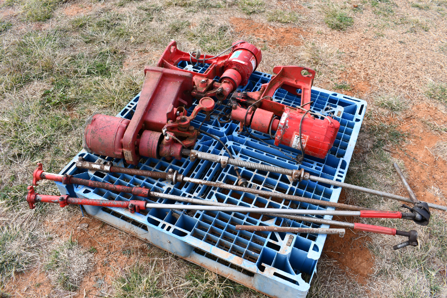 Lot 25 - 2x Sunbeam Super Pro shearing plants | AuctionsPlus