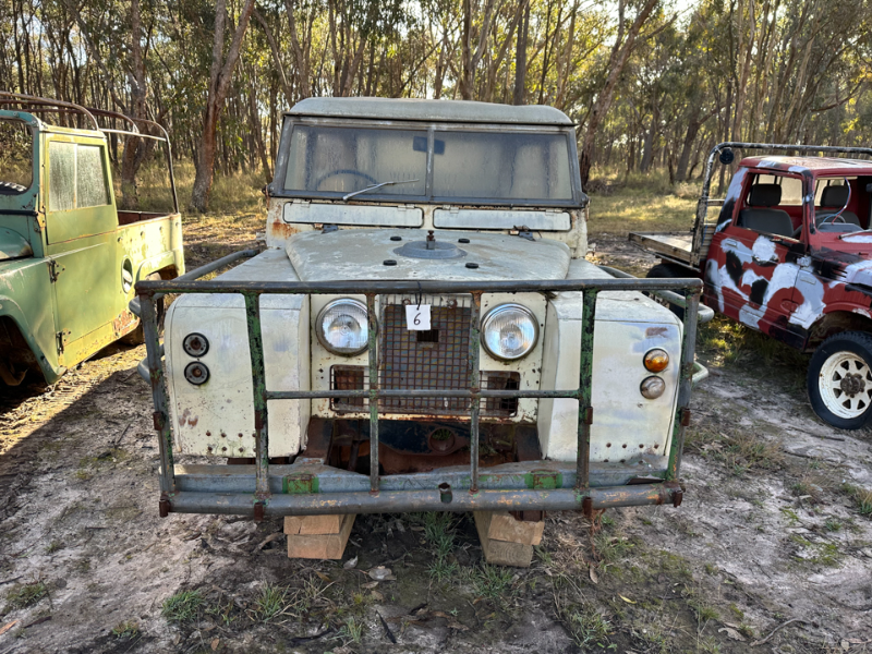 Lot 6 - Land Rover Series 2A Ute | AuctionsPlus