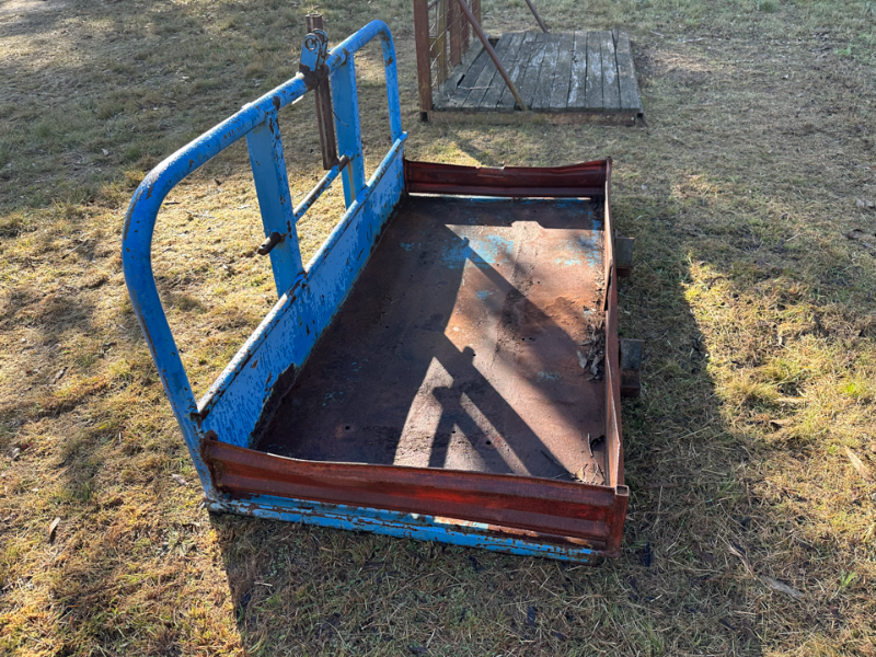 Lot 43 - Tractor Carry All. 1770 x 890 | AuctionsPlus