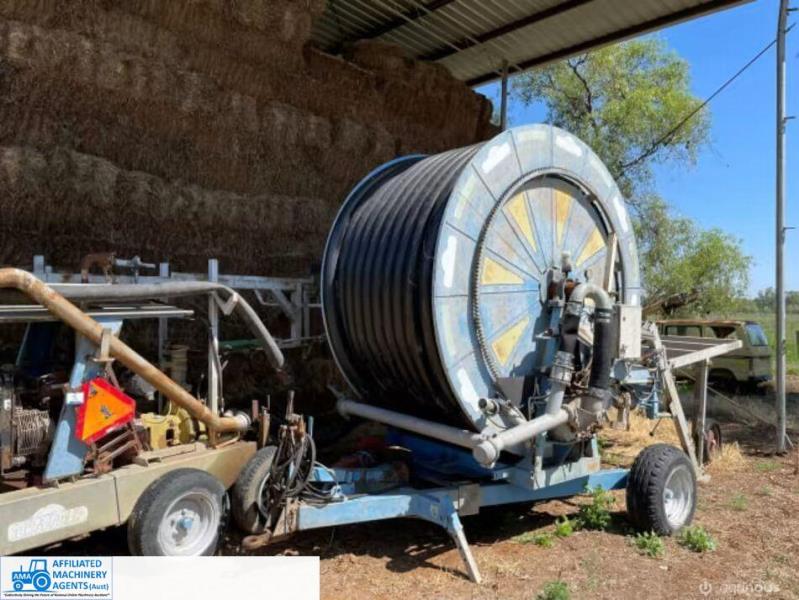 Lot 46 - Indofoglia Travelling Hard Hose Irrigator & Pump | AuctionsPlus