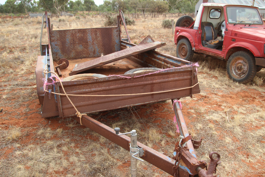 Lot 135 - TANDEM BOX TRAILER 9X5 | AuctionsPlus
