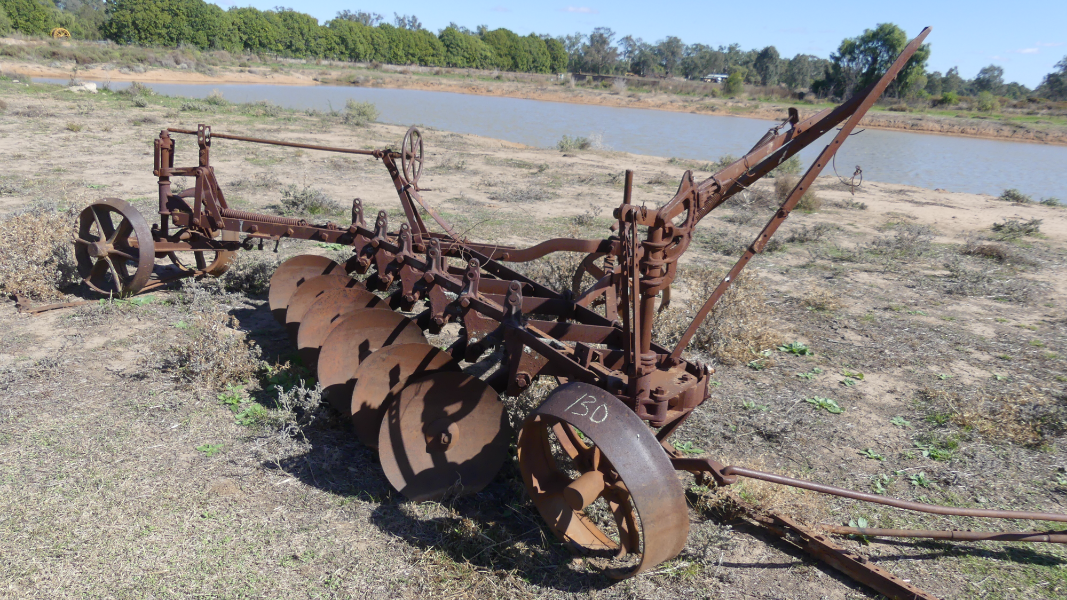 Lot 130 - Antique disc plough | AuctionsPlus