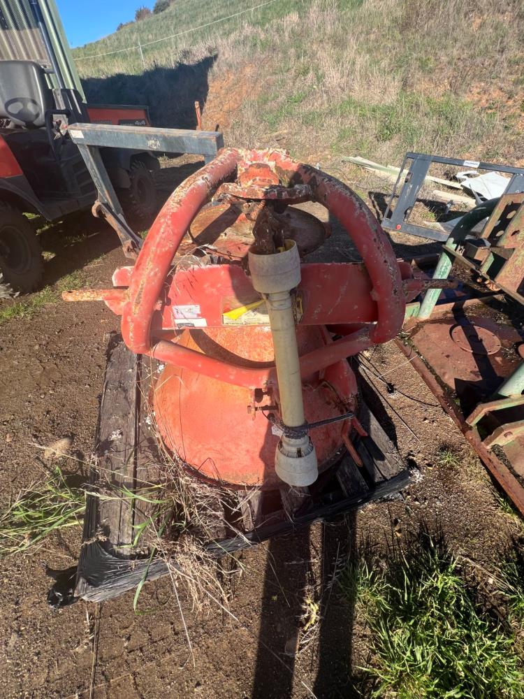 Lot 23 - 3PL Super Spreader 500Kg | AuctionsPlus