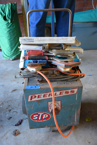 Lot 23 - Peerless Welder, Rods, Clamps & Accessories | AuctionsPlus