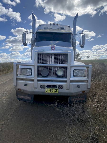 Lot 8 - 2005 T404 Kenworth Prime Mover | AuctionsPlus