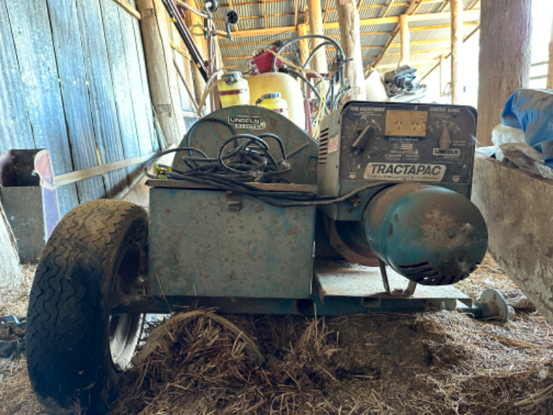 Lot 289 - Lincoln Tractapac welder | AuctionsPlus