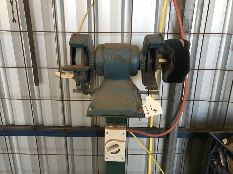 Lot 14 - Bench grinder 3 phase | AuctionsPlus