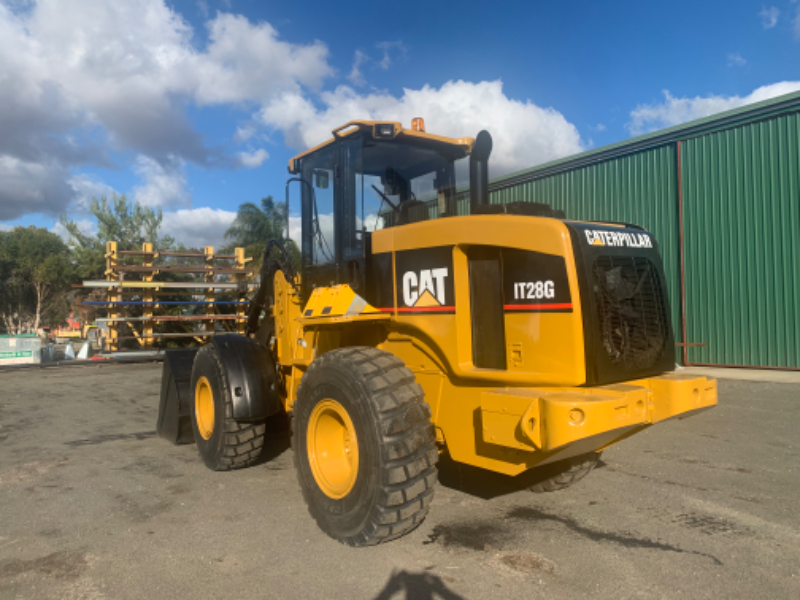 Lot 12B - CAT IT28G | AuctionsPlus