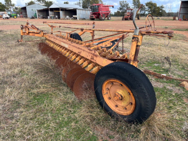 Lot 96 - Chamberlain One Way Plough | AuctionsPlus