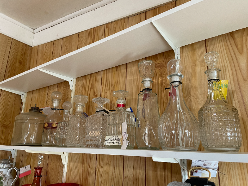 Lot 239 - Assorted Glass Decanters x9 | AuctionsPlus