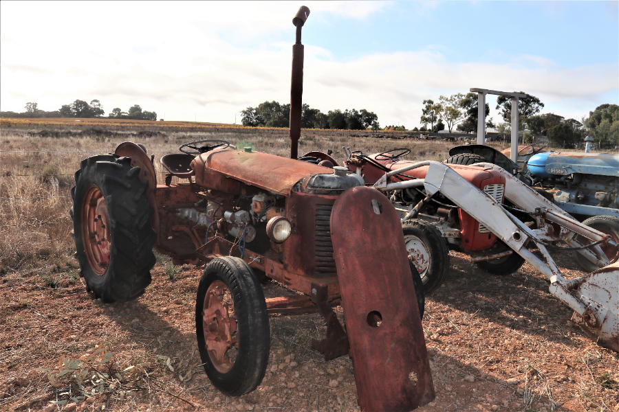 Lot 21 - David Brown 30C Cropmaster diesel tractor. | AuctionsPlus