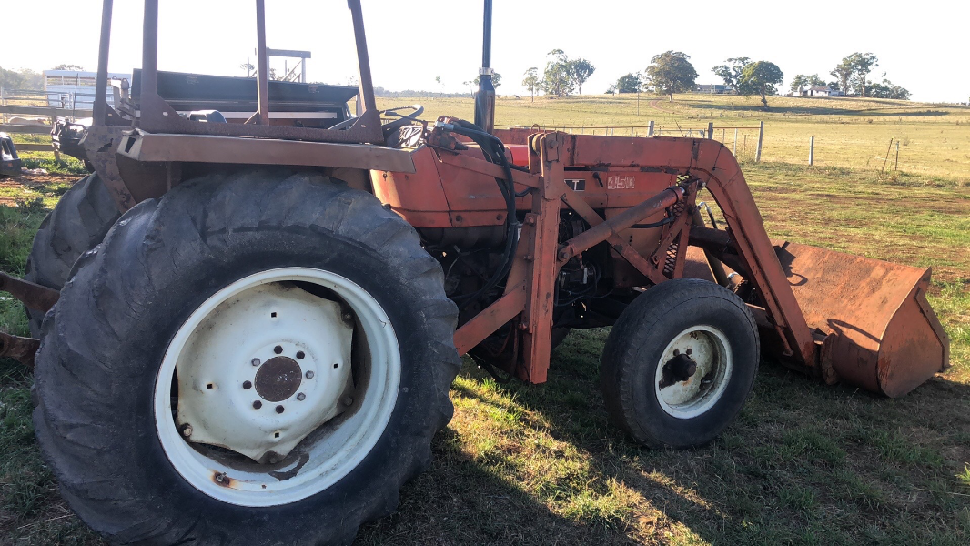 Lot 39 - Fiat 450 Tractor | AuctionsPlus