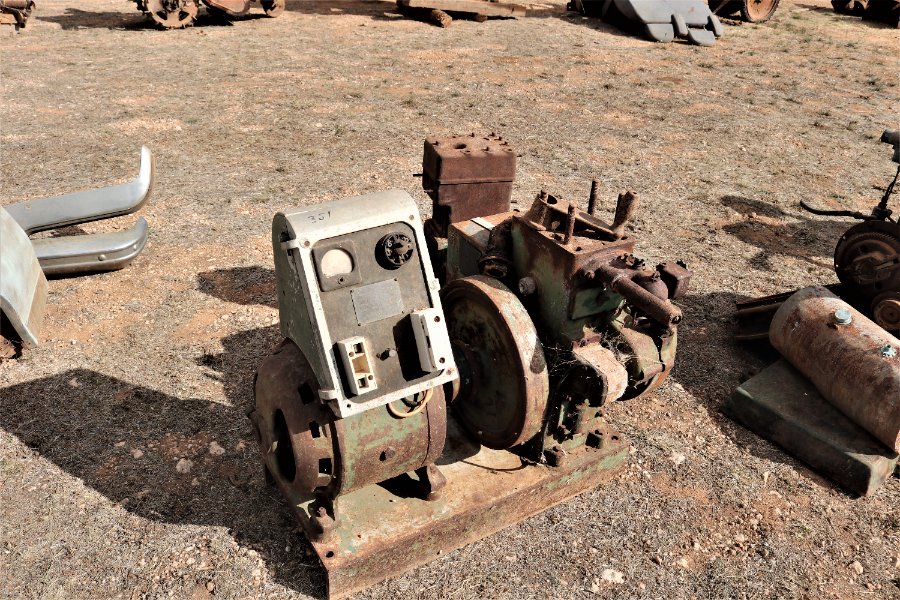 Lot 36 - Cooper 4 HP FPS 4 HP engine. | AuctionsPlus