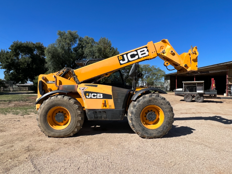 Lot 15 - JCB 550-80 Telehandler | AuctionsPlus