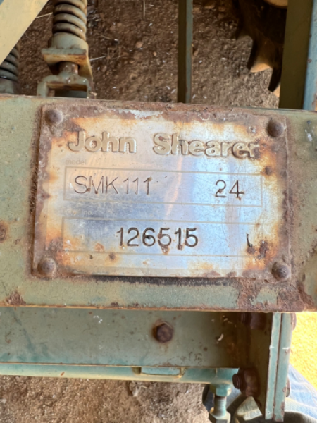 Lot 33 - John Shearer Combine | AuctionsPlus
