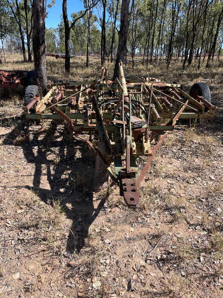 Lot 14 - John Shearer Scarifier | AuctionsPlus