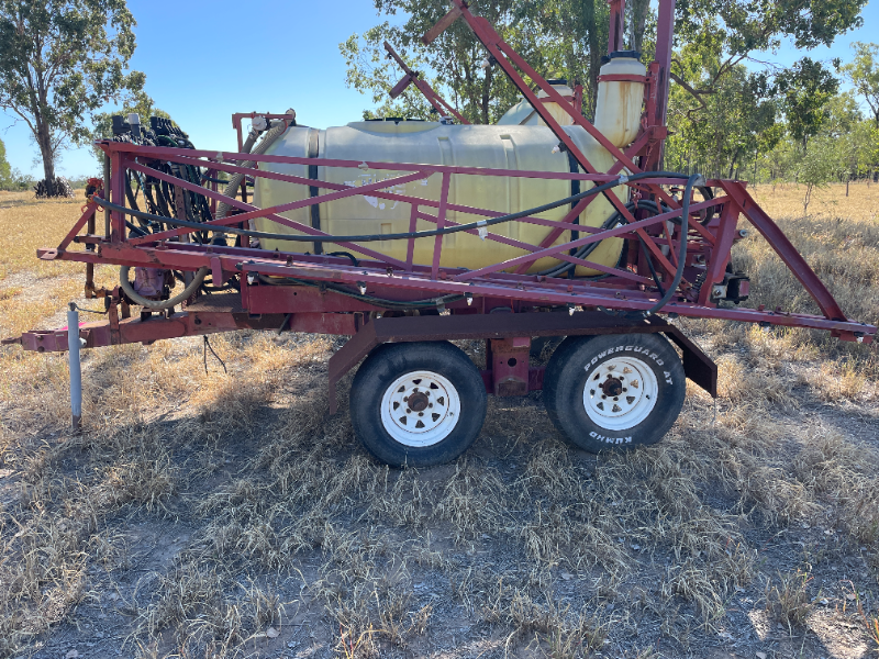 Lot 28 - Hardi Boom Spray | AuctionsPlus