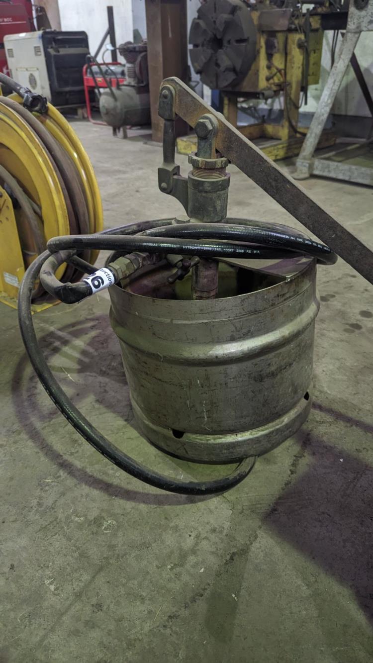 Lot 26 - High Pressure Bucket Pump | AuctionsPlus