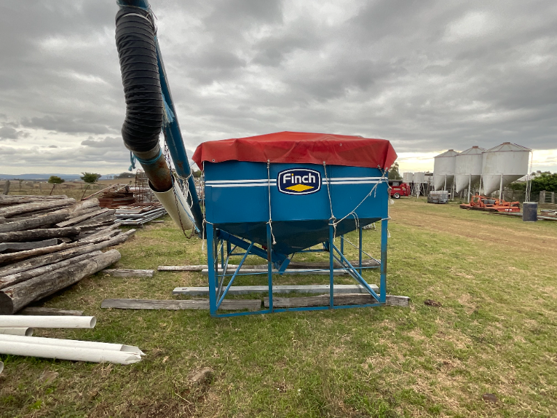 LOT 35 - Finch Grouper Bin | AuctionsPlus
