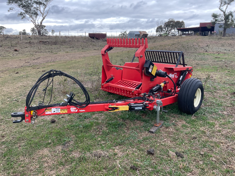 LOT 45 - Rite Way Rock Picker Model RR-250-ST | AuctionsPlus