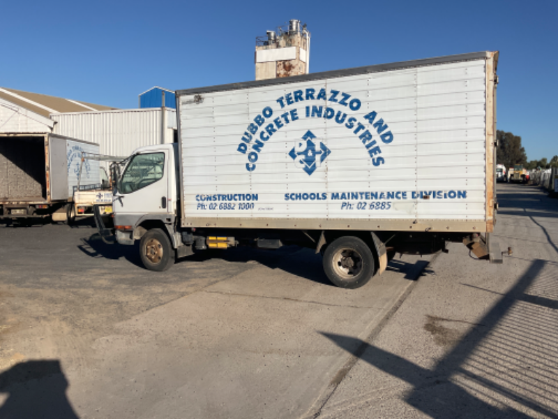 Lot 1 - Mitsubishi Pantec Truck (15ft) | AuctionsPlus