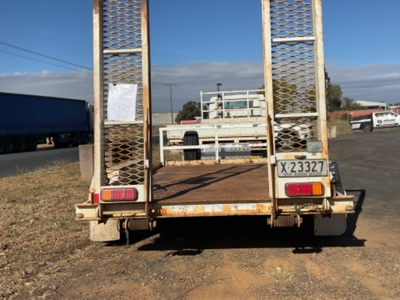 Lot 15 - Tandem Plant Trailer | AuctionsPlus