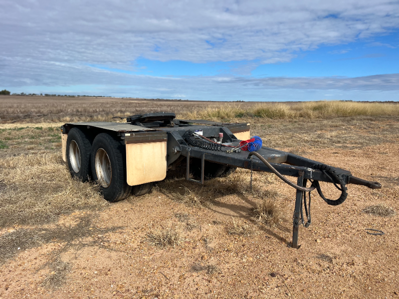 LOT 24 - Dolly 2 Axle | AuctionsPlus