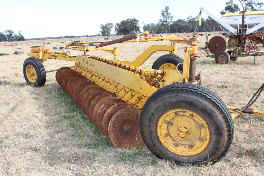 Lot 31 - Chamberlain Plough | AuctionsPlus