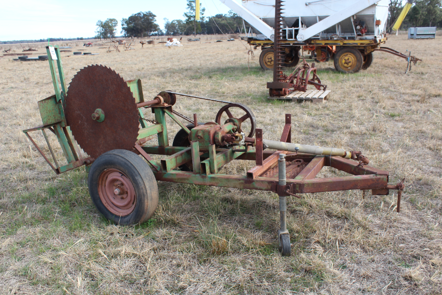 Lot 32 - Wood Bench Cutting Circular Saw | AuctionsPlus