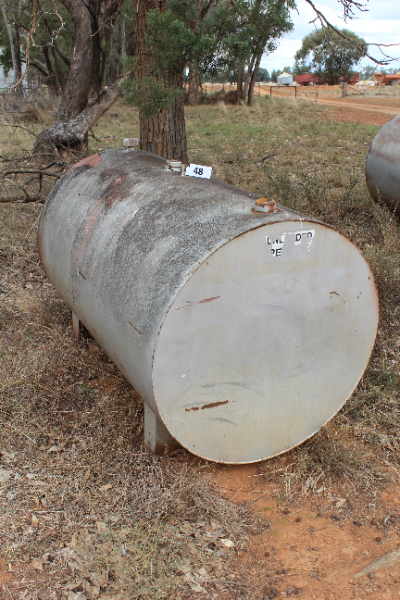 Lot 47 - 500L Fuel Tank | AuctionsPlus
