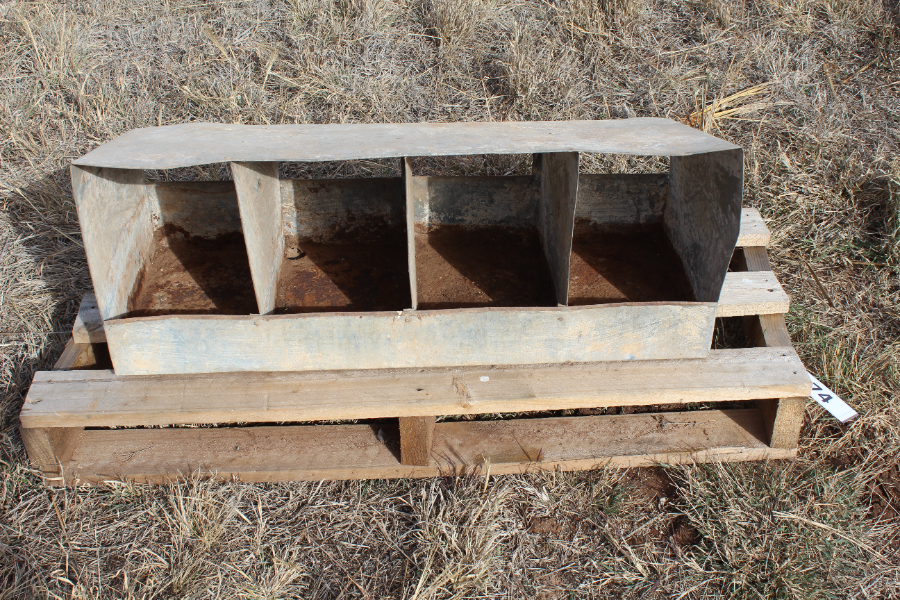 Lot 74 - Chook Roost | AuctionsPlus