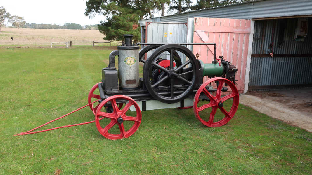Lot 43 - Austral Oil Engine | AuctionsPlus