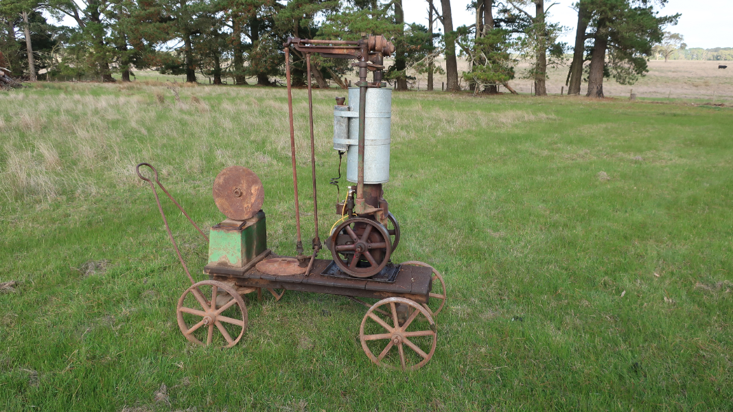 Lot 48 - Cooper (little wonder) 2 stand shearing plant | AuctionsPlus