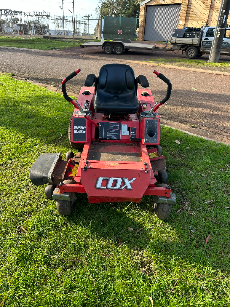Lot 87 - 2013 Cox Cruiser 22hp Zero Turn Ride On Lawn Mower | AuctionsPlus