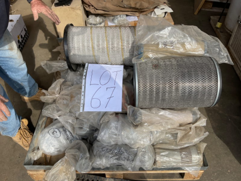 Lot 67 - Assorted air filters | AuctionsPlus