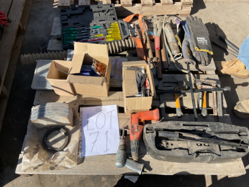 Lot 71 - Assorted tools | AuctionsPlus