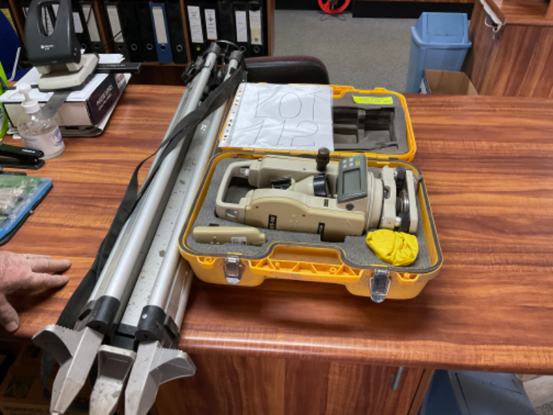 Lot 112 - Theod light | AuctionsPlus