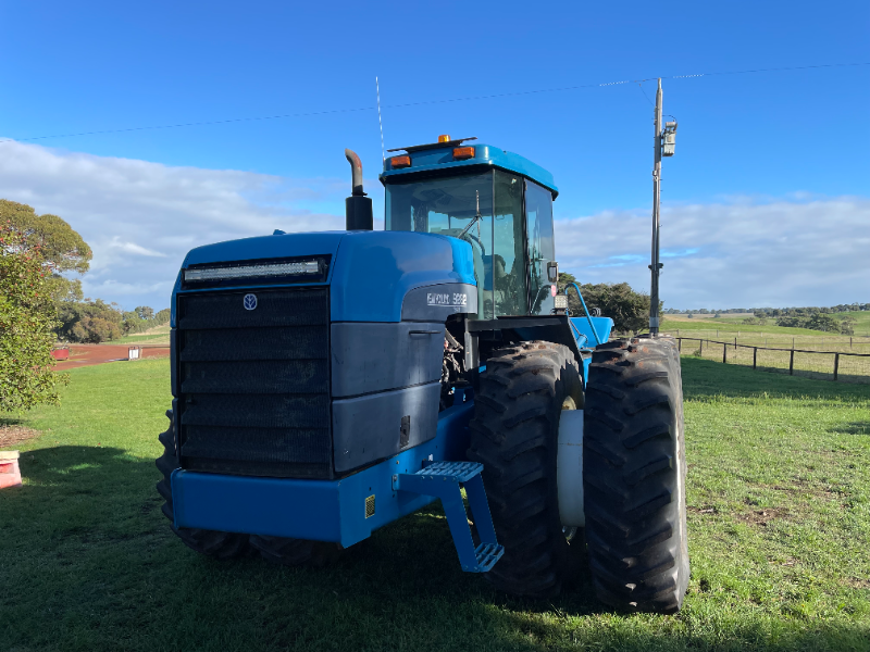 Lot 151 - Tractor 9282 New Holland Versatile 1998 Model | AuctionsPlus