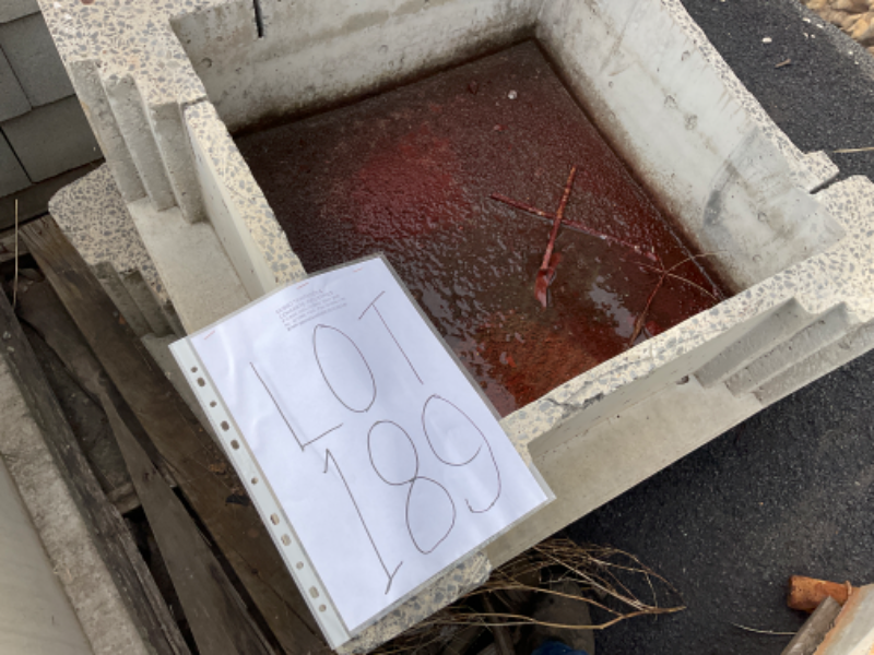 Lot 189 - Concrete pits | AuctionsPlus